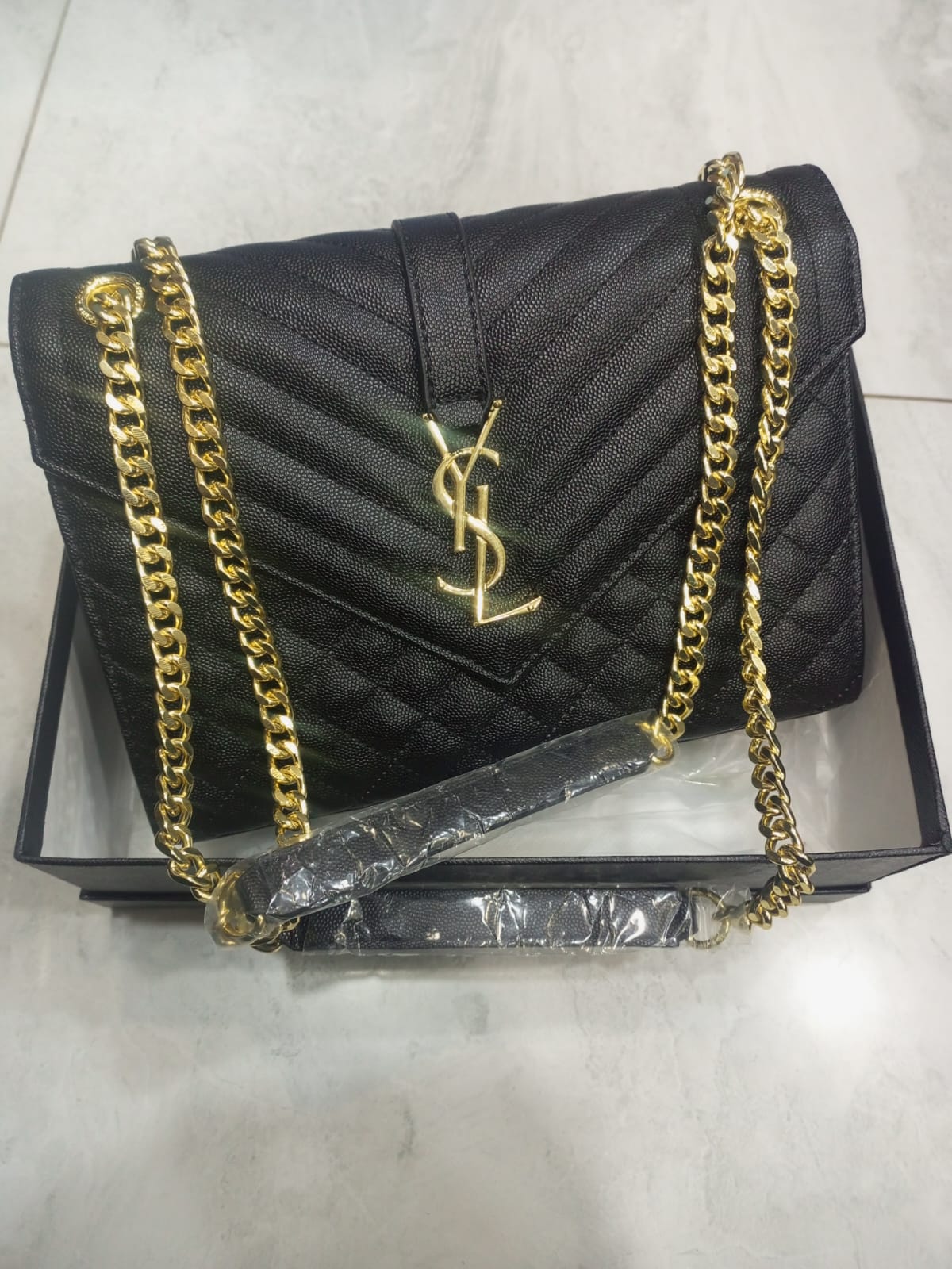 SLP-231 – Shopping Land