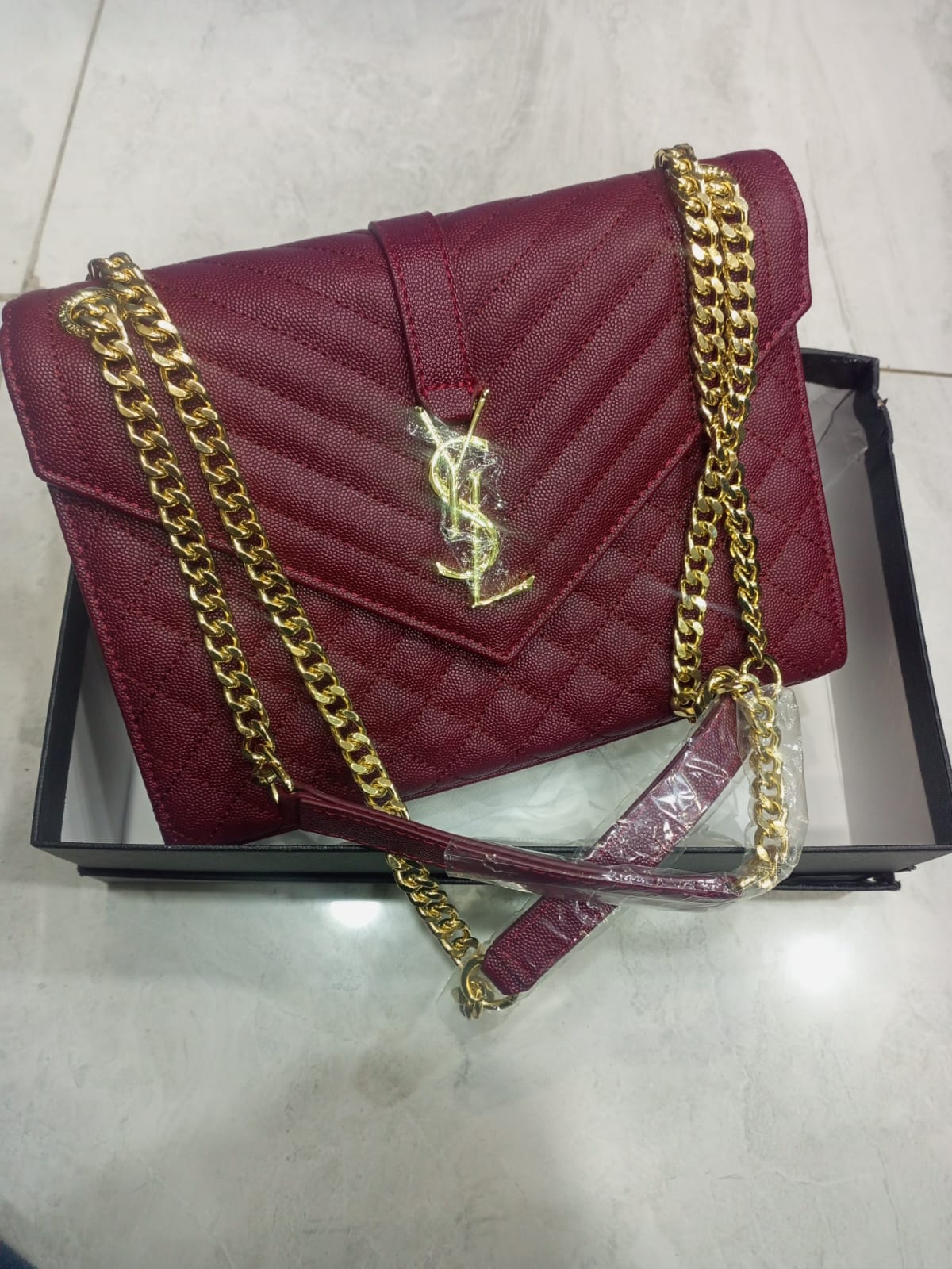 SLP-231 – Shopping Land