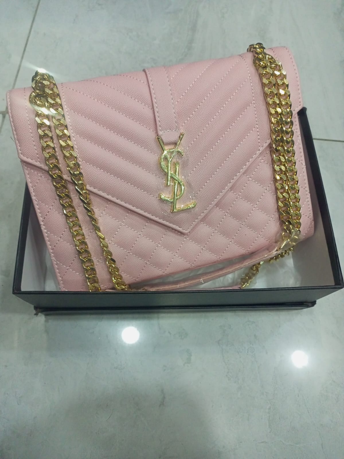 SLP-231 – Shopping Land