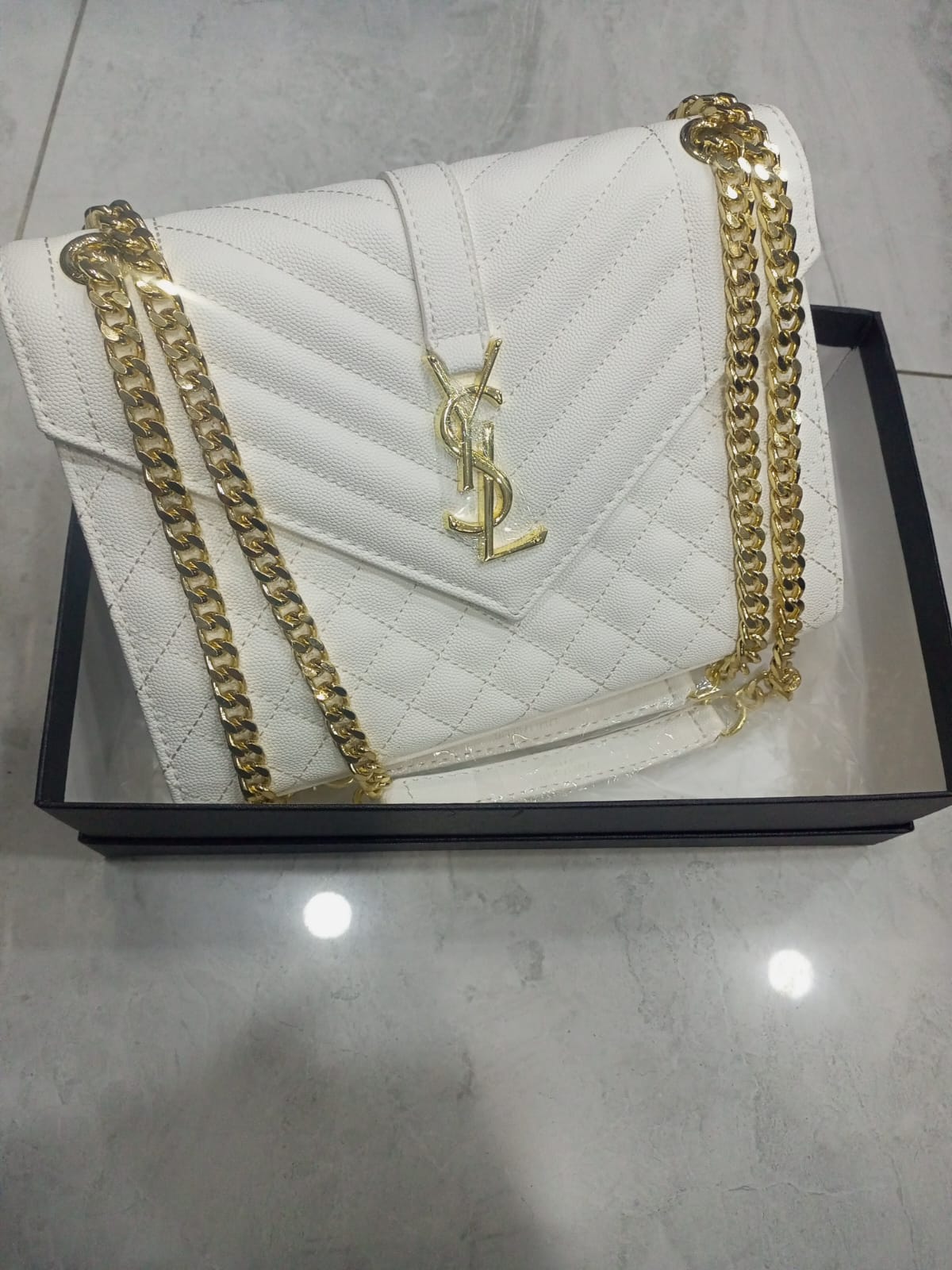 SLP-231 – Shopping Land